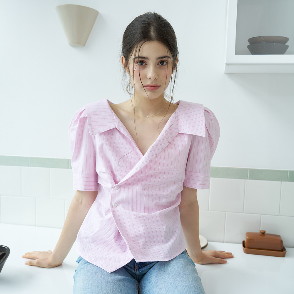 [22% 쿠폰]PUFF SLEEVE STRIPE COLLAR WRAP BLOUSE_PINK - HAGO(하고)