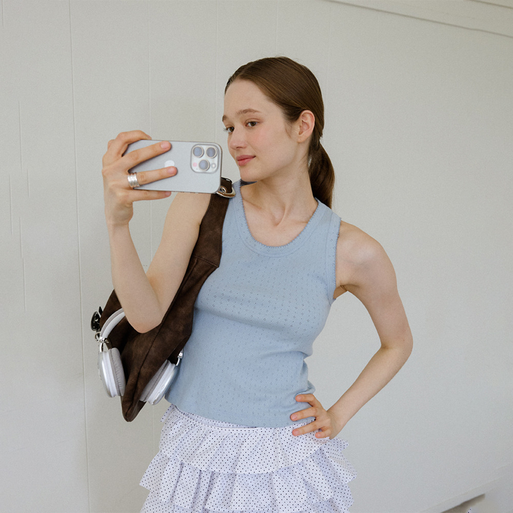 BASIC FLOWER SLEEVELESS_BLUE - HAGO(하고)