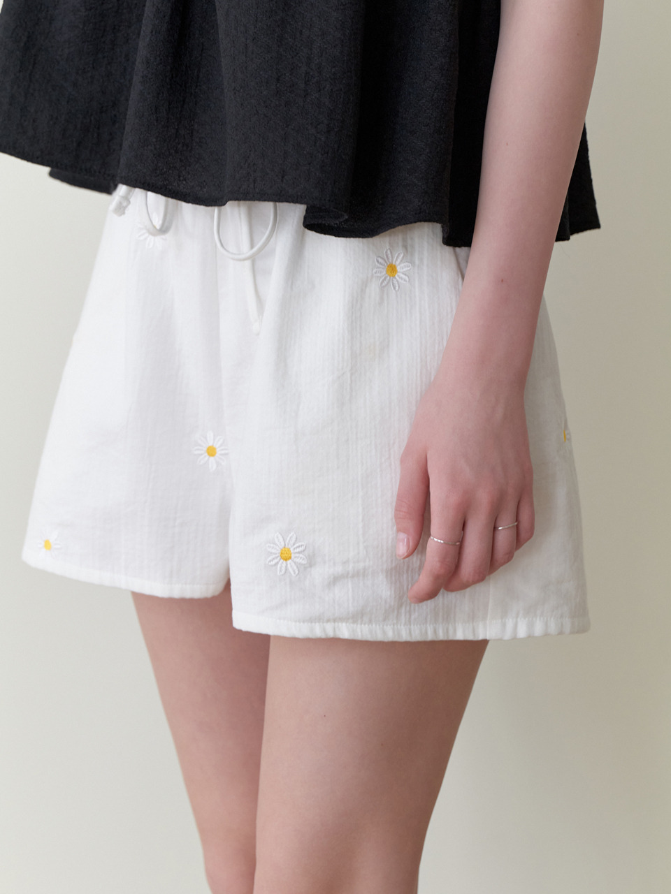 Rudbeckia shorts (yellow flower) - HAGO(하고)