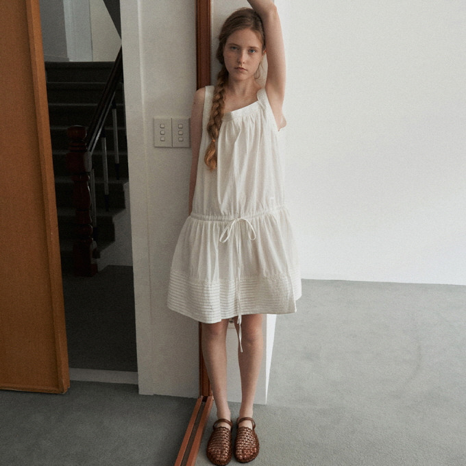 [22% 쿠폰]SQUARE STRING MIDI OPS_IVORY - HAGO(하고)