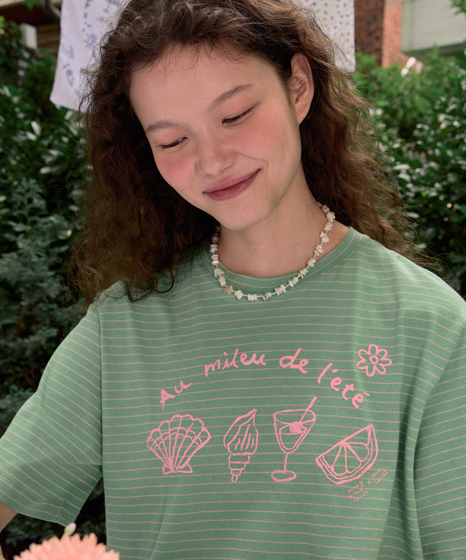 [논로컬 X 이하여백] Seaside Motive Hand Drawing Stripe T-shirt - Green - HAGO(하고)