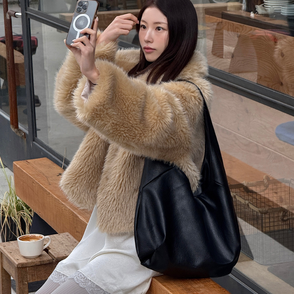 Flow Hobo Bag (Black) - HAGO(하고)