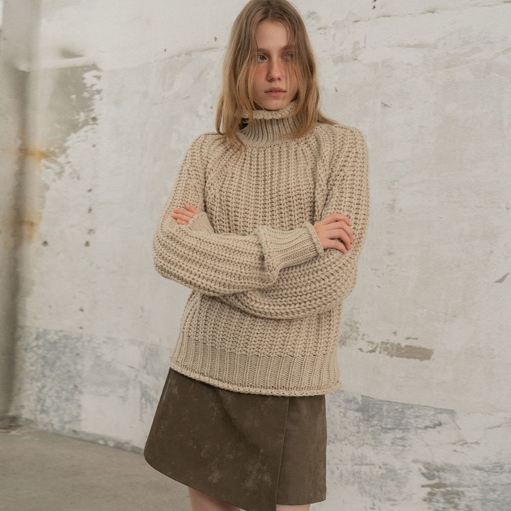 [25%쿠폰]Wool Hachi Turtleneck Knit_BEIGE - HAGO(하고)
