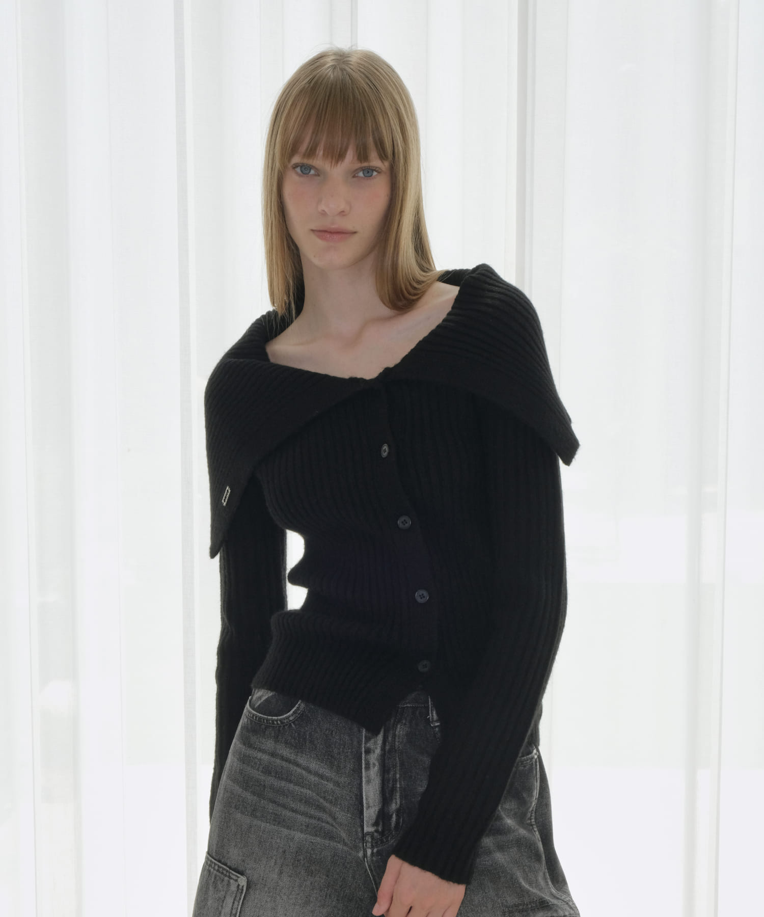 ASYMMETRIC BUTTON CARDIGAN [BLACK] - HAGO(하고)