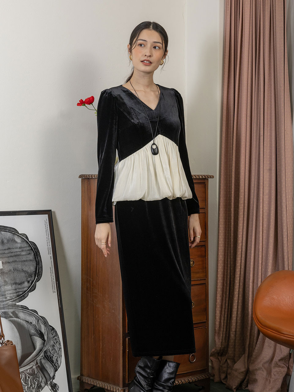 LS_Segmented velvet long-sleeved dress_BLACK - HAGO(하고)