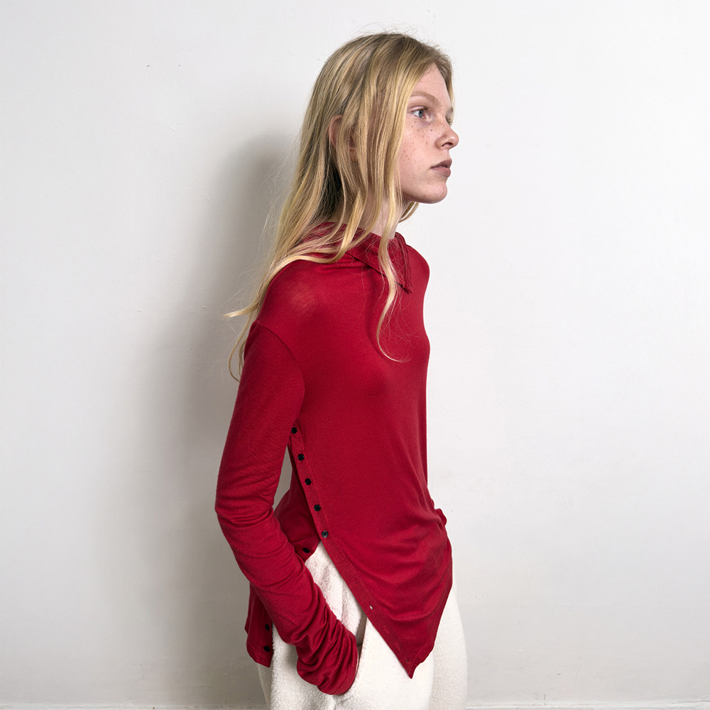 DIAGONAL BUTTON SLIT TOP (3color) - HAGO(하고)